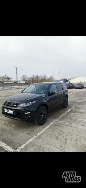 Black Land Rover Discovery Sport 2017 in Vilnius, with an engine capacity of 2.00 L and mileage of 158 thousand km for 11900 €, photo 3 on AUTOMOTO.COM.LV