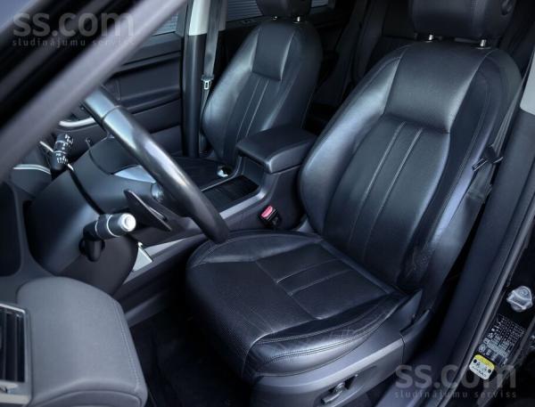 Черный Ленд Ровер Discovery Sport 2017 в Рига, объемом двигателя 2.00 л и пробегом 194 тыс. км за 13650 €, фото 10 на AUTOMOTO.COM.LV