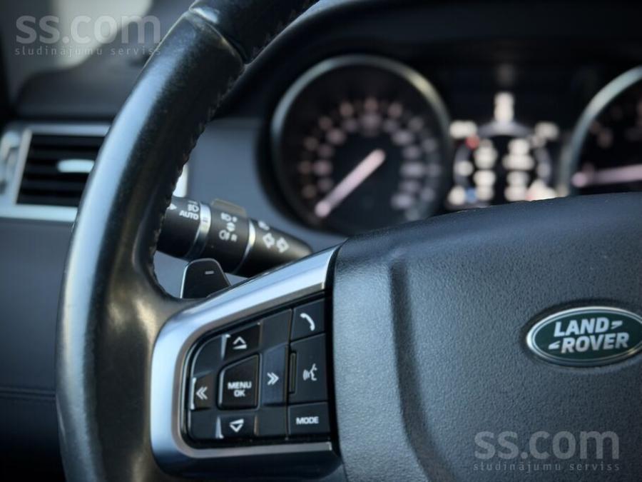 Черный Ленд Ровер Discovery Sport 2017 в Рига, объемом двигателя 2.00 л и пробегом 194 тыс. км за 13650 €, фото 12 на AUTOMOTO.COM.LV
