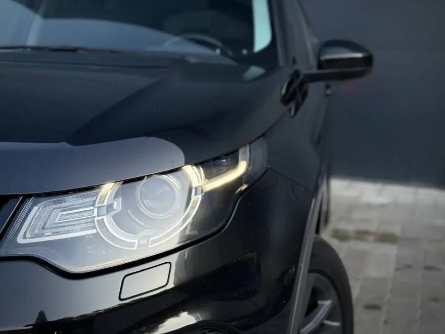 Melns Land Rover Discovery Sport 2017 Rīga, ar dzinēja tilpumu 2.00 L un nobraukumu 194 tūkst. km par 13650 €, foto 20 vietnē AUTOMOTO.COM.LV