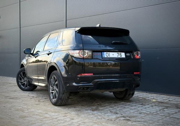 Melns Land Rover Discovery Sport 2017 Rīga, ar dzinēja tilpumu 2.00 L un nobraukumu 193 tūkst. km par 13745 €, foto 3 vietnē AUTOMOTO.COM.LV
