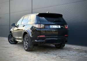 Black Land Rover Discovery Sport 2017 in Riga, with an engine capacity of 2.00 L and mileage of 193 thousand km for 13745 €, photo 4 on AUTOMOTO.COM.LV
