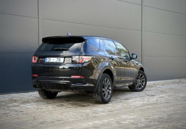 Melns Land Rover Discovery Sport 2017 Rīga, ar dzinēja tilpumu 2.00 L un nobraukumu 193 tūkst. km par 13745 €, foto 6 vietnē AUTOMOTO.COM.LV