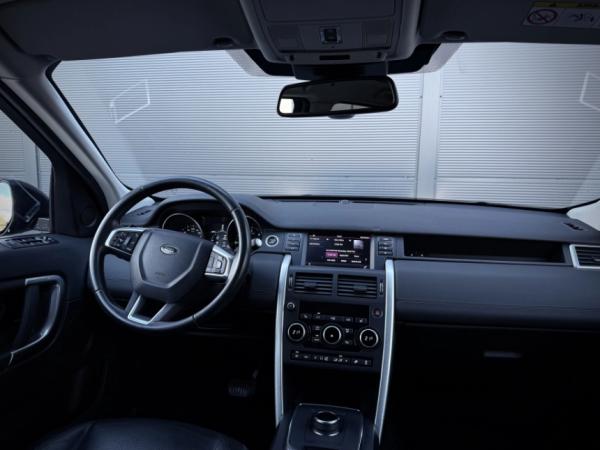 Melns Land Rover Discovery Sport 2017 Rīga, ar dzinēja tilpumu 2.00 L un nobraukumu 193 tūkst. km par 13745 €, foto 7 vietnē AUTOMOTO.COM.LV