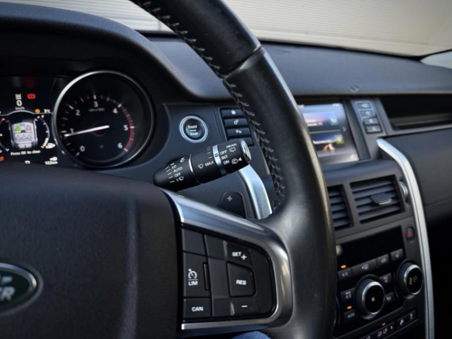 Black Land Rover Discovery Sport 2017 in Riga, with an engine capacity of 2.00 L and mileage of 193 thousand km for 13745 €, photo 16 on AUTOMOTO.COM.LV