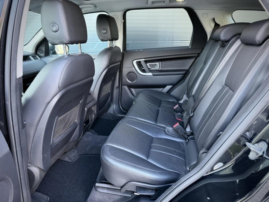 Black Land Rover Discovery Sport 2017 in Riga, with an engine capacity of 2.00 L and mileage of 193 thousand km for 13745 €, photo 22 on AUTOMOTO.COM.LV