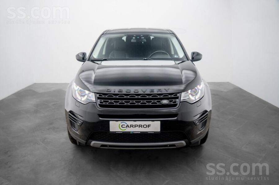 Black Land Rover Discovery Sport 2017 in Tallinn, with an engine capacity of 2.00 L and mileage of 227 thousand km for 11999 €, photo 3 on AUTOMOTO.COM.LV