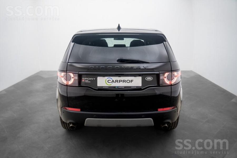 Black Land Rover Discovery Sport 2017 in Tallinn, with an engine capacity of 2.00 L and mileage of 227 thousand km for 11999 €, photo 7 on AUTOMOTO.COM.LV