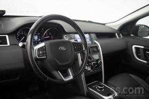 Black Land Rover Discovery Sport 2017 in Tallinn, with an engine capacity of 2.00 L and mileage of 227 thousand km for 11999 €, photo 9 on AUTOMOTO.COM.LV