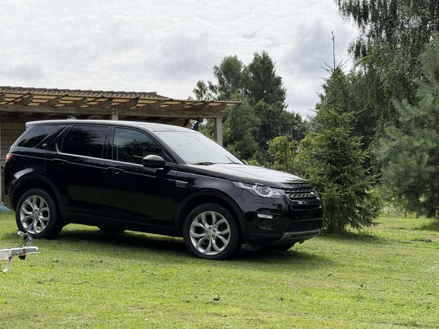 Черный Ленд Ровер Discovery Sport 2017 в Вильнюс, объемом двигателя 2.00 л и пробегом 200 тыс. км за 11700 €, фото 1 на AUTOMOTO.COM.LV