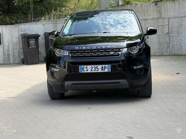Melns Land Rover Discovery Sport 2017 Viļņa, ar dzinēja tilpumu 2.00 L un nobraukumu 11 tūkst. km par 10990 €, foto 1 vietnē AUTOMOTO.COM.LV