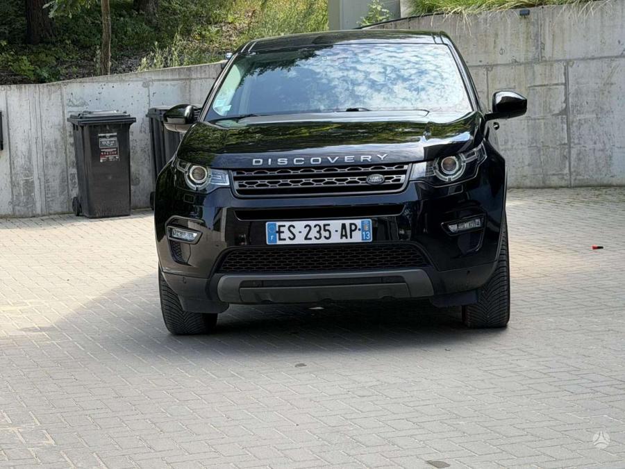 Черный Ленд Ровер Discovery Sport 2017 в Вильнюс, объемом двигателя 2.00 л и пробегом 11 тыс. км за 10990 €, фото 1 на AUTOMOTO.COM.LV