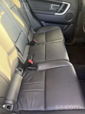 Black Land Rover Discovery Sport 2017 in Talsi, with an engine capacity of 2.00 L and mileage of 240 thousand km for 12250 €, photo 10 on AUTOMOTO.COM.LV