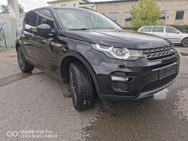 Melns Land Rover Discovery Sport 2017 Prienai, ar dzinēja tilpumu 2.00 L un nobraukumu 175 tūkst. km par 10350 €, foto 1 vietnē AUTOMOTO.COM.LV