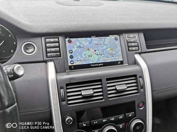 Melns Land Rover Discovery Sport 2017 Prienai, ar dzinēja tilpumu 2.00 L un nobraukumu 175 tūkst. km par 10350 €, foto 10 vietnē AUTOMOTO.COM.LV