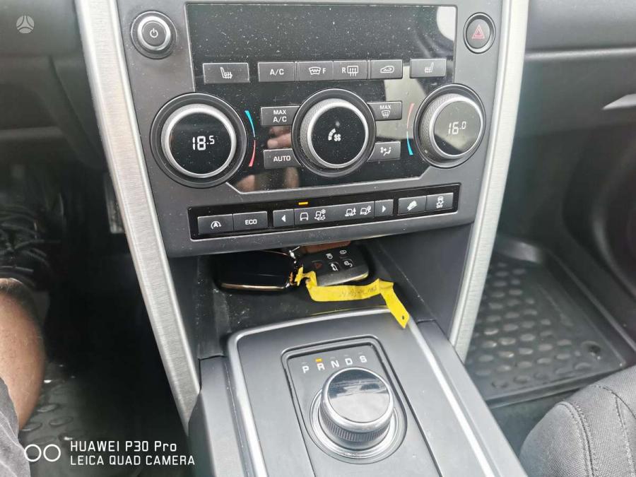 Черный Ленд Ровер Discovery Sport 2017 в Пренай, объемом двигателя 2.00 л и пробегом 175 тыс. км за 10350 €, фото 17 на AUTOMOTO.COM.LV