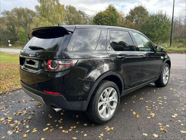 Melns Land Rover Discovery Sport 2017 Tauragė, ar dzinēja tilpumu 2.00 L un nobraukumu 147 tūkst. km par 7900 €, foto 6 vietnē AUTOMOTO.COM.LV