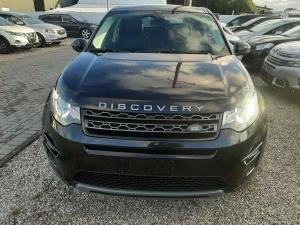 Black Land Rover Discovery Sport 2018 in Kaunas, with an engine capacity of 2.00 L and mileage of 16 thousand km for 10850 €, photo 3 on AUTOMOTO.COM.LV