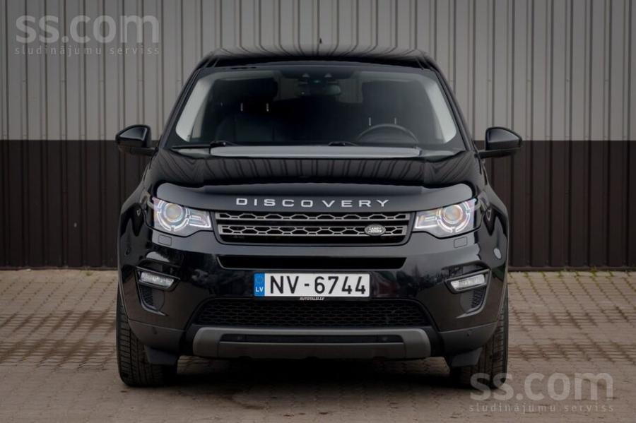 Melns Land Rover Discovery Sport 2018 Talsi, ar dzinēja tilpumu 2.00 L un nobraukumu 124 tūkst. km par 14950 €, foto 2 vietnē AUTOMOTO.COM.LV