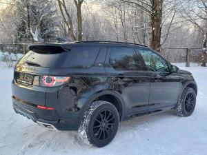 Melns Land Rover Discovery Sport 2018 Šauļi, ar dzinēja tilpumu 2.00 L un nobraukumu 144 tūkst. km par 12950 €, foto 2 vietnē AUTOMOTO.COM.LV