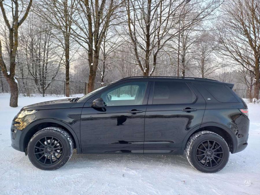 Melns Land Rover Discovery Sport 2018 Šauļi, ar dzinēja tilpumu 2.00 L un nobraukumu 144 tūkst. km par 12950 €, foto 12 vietnē AUTOMOTO.COM.LV
