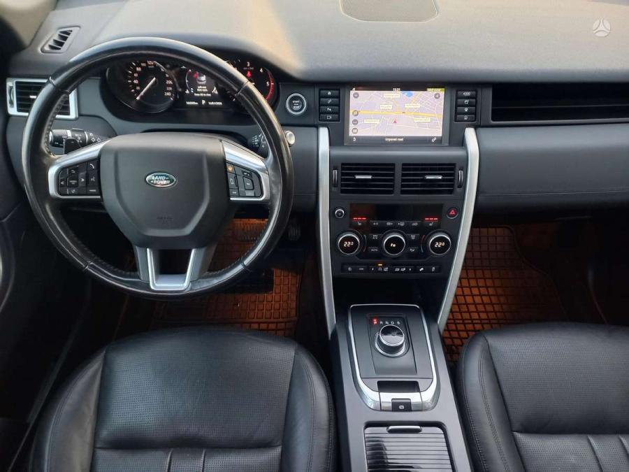 Melns Land Rover Discovery Sport 2018 Šauļi, ar dzinēja tilpumu 2.00 L un nobraukumu 144 tūkst. km par 12950 €, foto 15 vietnē AUTOMOTO.COM.LV