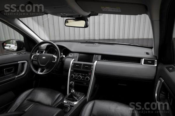 Черный Ленд Ровер Discovery Sport 2018 в Тукумс, объемом двигателя 2.00 л и пробегом 124 тыс. км за 13500 €, фото 8 на AUTOMOTO.COM.LV