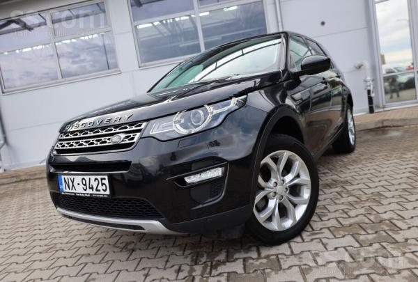 Black Land Rover Discovery Sport 2018 in Riga, with an engine capacity of 2.00 L and mileage of 0 thousand km for 8995 €, photo 2 on AUTOMOTO.COM.LV