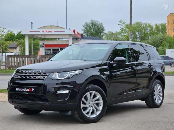 Black Land Rover Discovery Sport 2018 in Siauliai, with an engine capacity of 2.00 L and mileage of 152 thousand km for 11450 €, photo 4 on AUTOMOTO.COM.LV