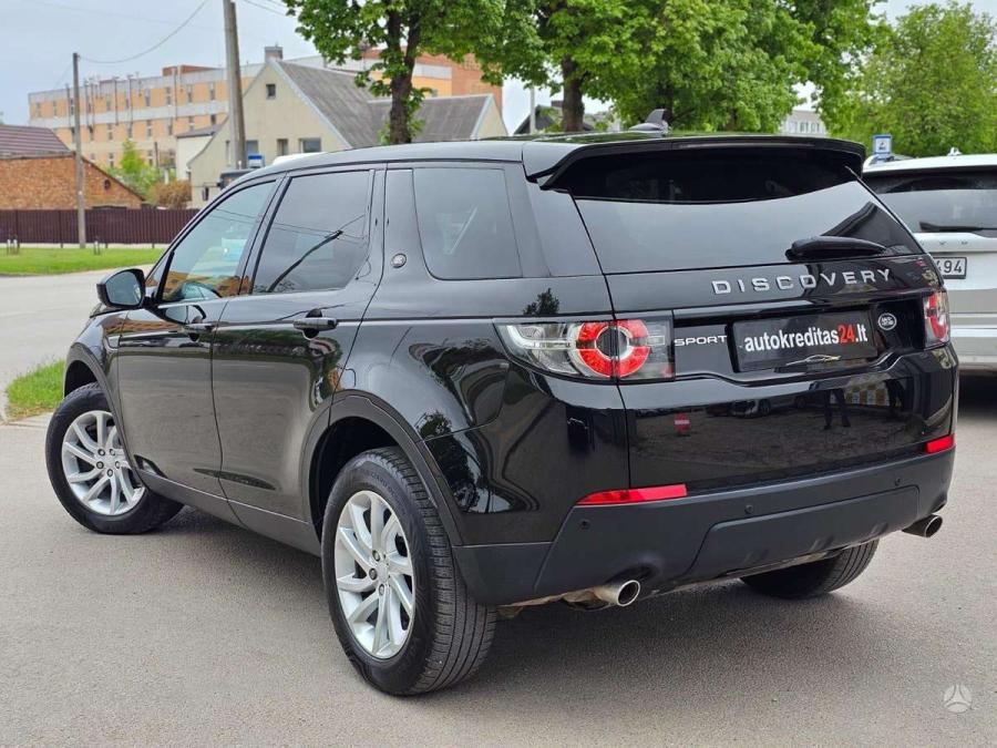 Melns Land Rover Discovery Sport 2018 Šauļi, ar dzinēja tilpumu 2.00 L un nobraukumu 152 tūkst. km par 11450 €, foto 10 vietnē AUTOMOTO.COM.LV