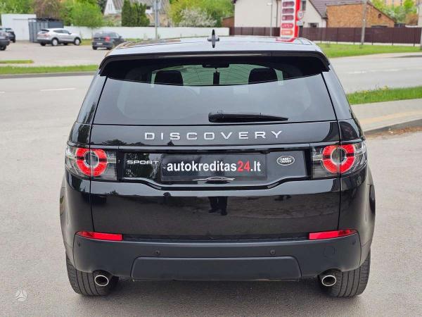 Black Land Rover Discovery Sport 2018 in Siauliai, with an engine capacity of 2.00 L and mileage of 152 thousand km for 11450 €, photo 10 on AUTOMOTO.COM.LV