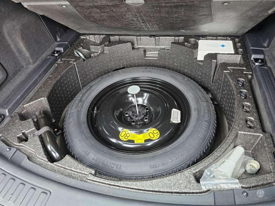 Melns Land Rover Discovery Sport 2018 Šauļi, ar dzinēja tilpumu 2.00 L un nobraukumu 152 tūkst. km par 11450 €, foto 14 vietnē AUTOMOTO.COM.LV