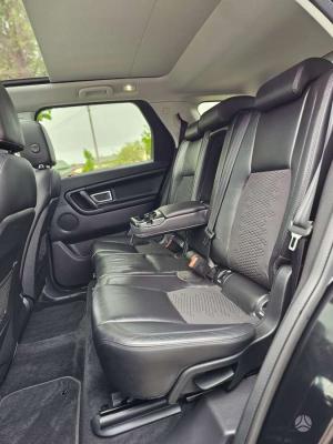 Melns Land Rover Discovery Sport 2018 Šauļi, ar dzinēja tilpumu 2.00 L un nobraukumu 152 tūkst. km par 11450 €, foto 19 vietnē AUTOMOTO.COM.LV