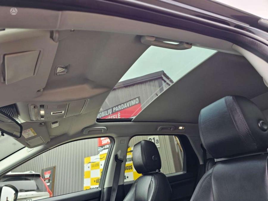 Melns Land Rover Discovery Sport 2018 Šauļi, ar dzinēja tilpumu 2.00 L un nobraukumu 152 tūkst. km par 11450 €, foto 27 vietnē AUTOMOTO.COM.LV