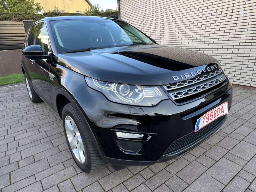 Melns Land Rover Discovery Sport 2018 Panevēža, ar dzinēja tilpumu 2.00 L un nobraukumu 153 tūkst. km par 8900 €, foto 3 vietnē AUTOMOTO.COM.LV