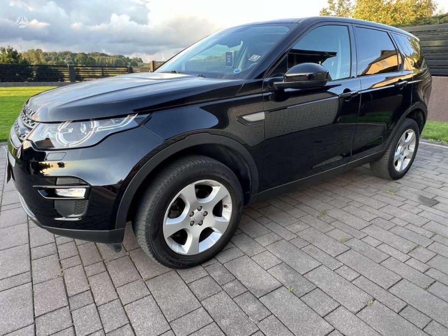 Melns Land Rover Discovery Sport 2018 Panevēža, ar dzinēja tilpumu 2.00 L un nobraukumu 153 tūkst. km par 8900 €, foto 4 vietnē AUTOMOTO.COM.LV