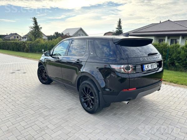 Melns Land Rover Discovery Sport 2018 Rīga, ar dzinēja tilpumu 2.00 L un nobraukumu 125 tūkst. km par 16500 €, foto 3 vietnē AUTOMOTO.COM.LV