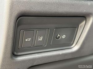 Черный Ленд Ровер Discovery Sport 2018 в Таураге, объемом двигателя 2.00 л и пробегом 153 тыс. км за 11200 €, фото 26 на AUTOMOTO.COM.LV