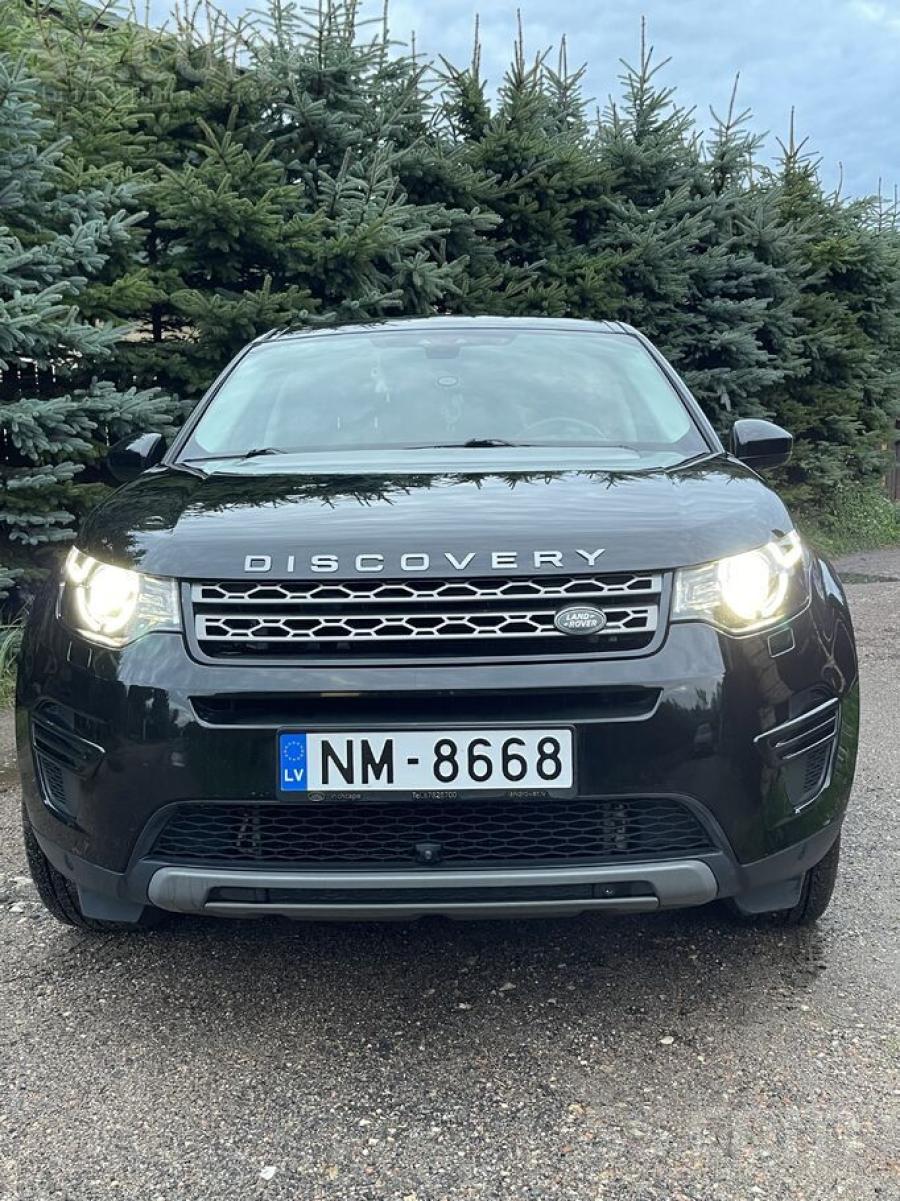 Melns Land Rover Discovery Sport 2018 Rīga, ar dzinēja tilpumu 2.00 L un nobraukumu 106 tūkst. km par 12750 €, foto 4 vietnē AUTOMOTO.COM.LV