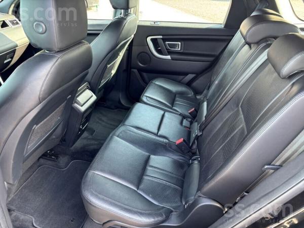 Land Rover Discovery Sport 2018 Rīga vietnē Melns Land Rover Discovery Sport 2018 Rīga, ar dzinēja tilpumu 2.00 L un nobraukumu 157 tūkst. km par 10950 €, foto 9 vietnē AUTOMOTO.COM.LV