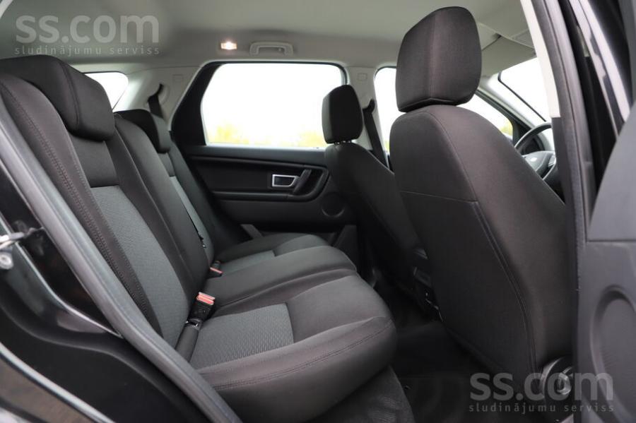 Melns Land Rover Discovery Sport 2018 Tukums, ar dzinēja tilpumu 2.00 L un nobraukumu 146 tūkst. km par 9000 €, foto 17 vietnē AUTOMOTO.COM.LV