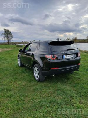 Melns Land Rover Discovery Sport 2018 Daugavpils, ar dzinēja tilpumu 2.00 L un nobraukumu 155 tūkst. km par 9700 €, foto 4 vietnē AUTOMOTO.COM.LV
