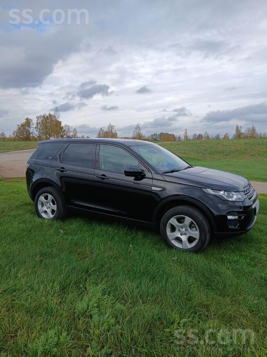 Melns Land Rover Discovery Sport 2018 Daugavpils, ar dzinēja tilpumu 2.00 L un nobraukumu 155 tūkst. km par 9700 €, foto 6 vietnē AUTOMOTO.COM.LV