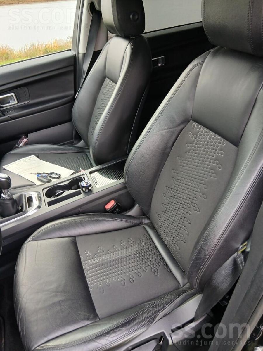 Melns Land Rover Discovery Sport 2018 Daugavpils, ar dzinēja tilpumu 2.00 L un nobraukumu 155 tūkst. km par 9700 €, foto 8 vietnē AUTOMOTO.COM.LV