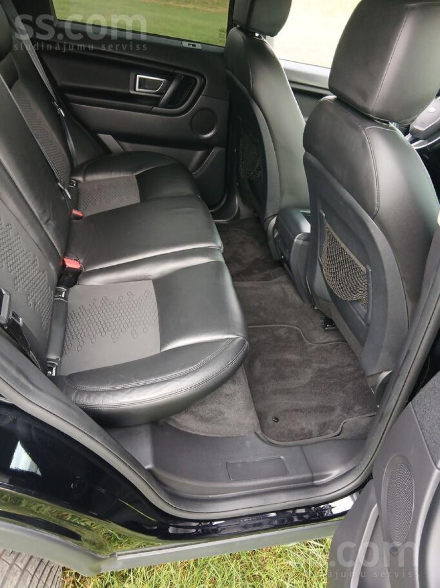 Melns Land Rover Discovery Sport 2018 Daugavpils, ar dzinēja tilpumu 2.00 L un nobraukumu 155 tūkst. km par 9700 €, foto 10 vietnē AUTOMOTO.COM.LV