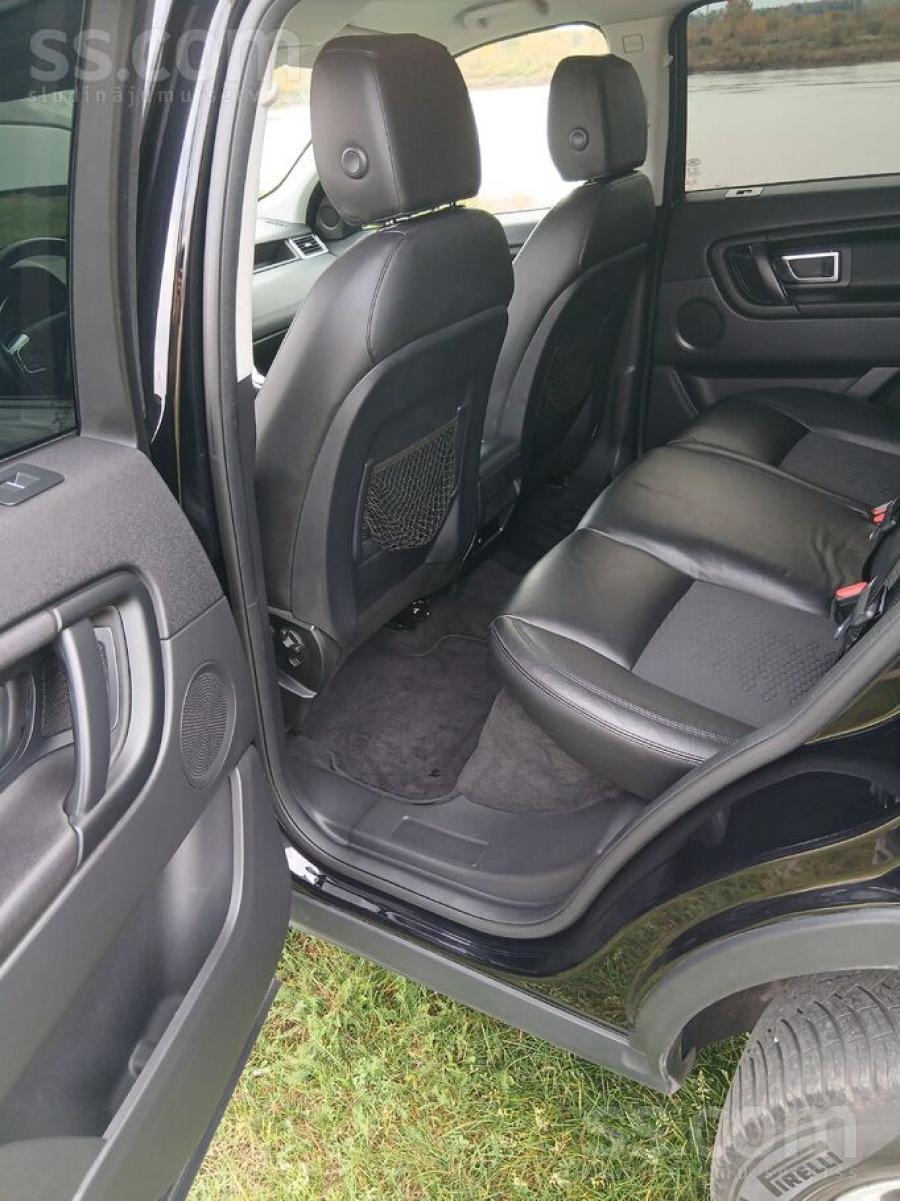 Melns Land Rover Discovery Sport 2018 Daugavpils, ar dzinēja tilpumu 2.00 L un nobraukumu 155 tūkst. km par 9700 €, foto 11 vietnē AUTOMOTO.COM.LV