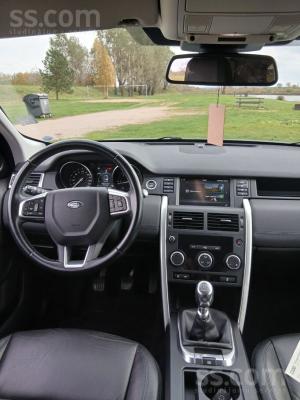 Melns Land Rover Discovery Sport 2018 Daugavpils, ar dzinēja tilpumu 2.00 L un nobraukumu 155 tūkst. km par 9700 €, foto 12 vietnē AUTOMOTO.COM.LV