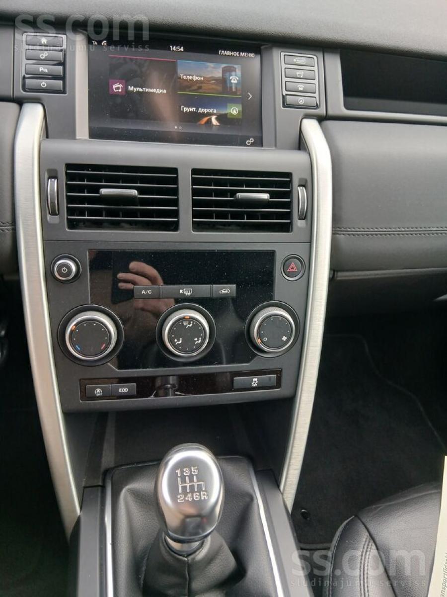 Melns Land Rover Discovery Sport 2018 Daugavpils, ar dzinēja tilpumu 2.00 L un nobraukumu 155 tūkst. km par 9700 €, foto 16 vietnē AUTOMOTO.COM.LV