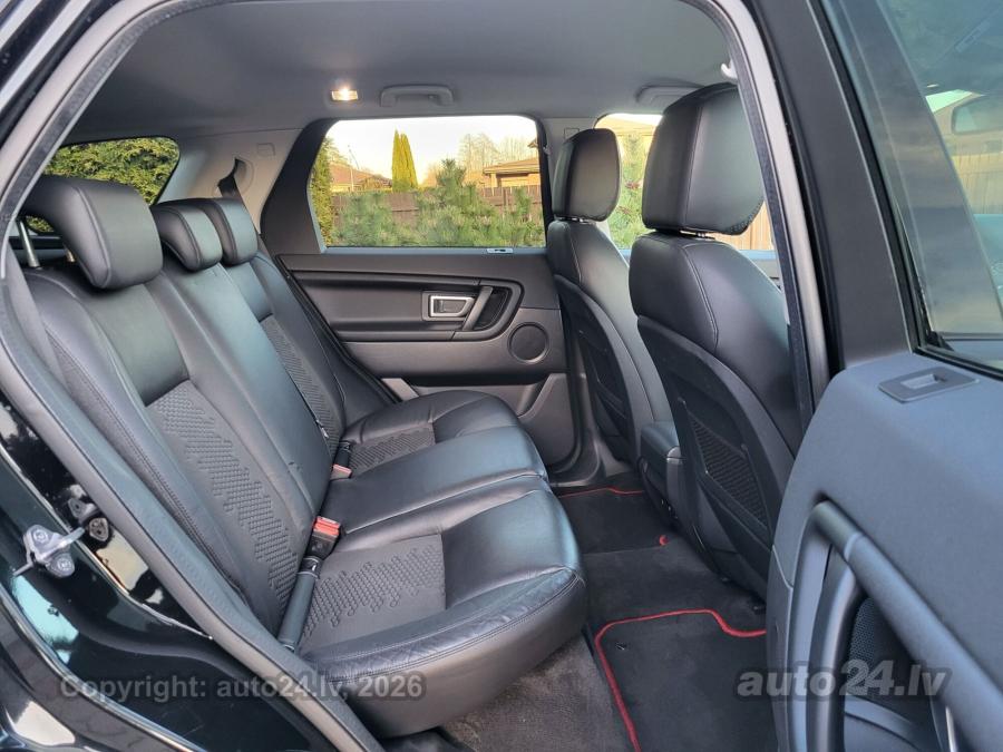 Black Land Rover Discovery Sport 2019 in Tallinn, with an engine capacity of 2.00 L and mileage of 158 thousand km for 14999 €, photo 7 on AUTOMOTO.COM.LV
