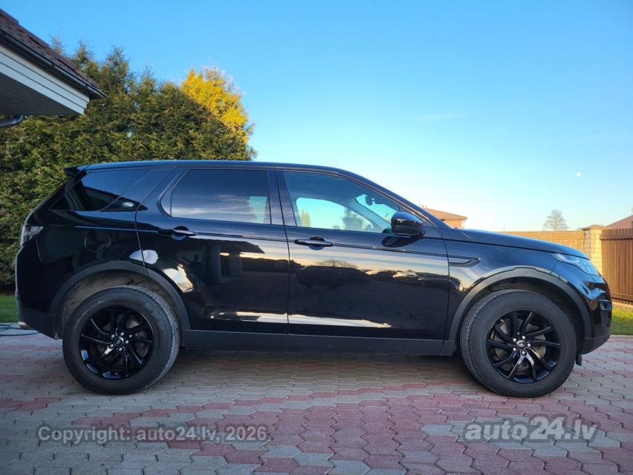 Black Land Rover Discovery Sport 2019 in Tallinn, with an engine capacity of 2.00 L and mileage of 158 thousand km for 14999 €, photo 27 on AUTOMOTO.COM.LV